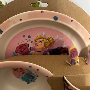 Disney | Dining | Nwtdisney 5 Piece Princess Dinnerware Set | Poshmark
